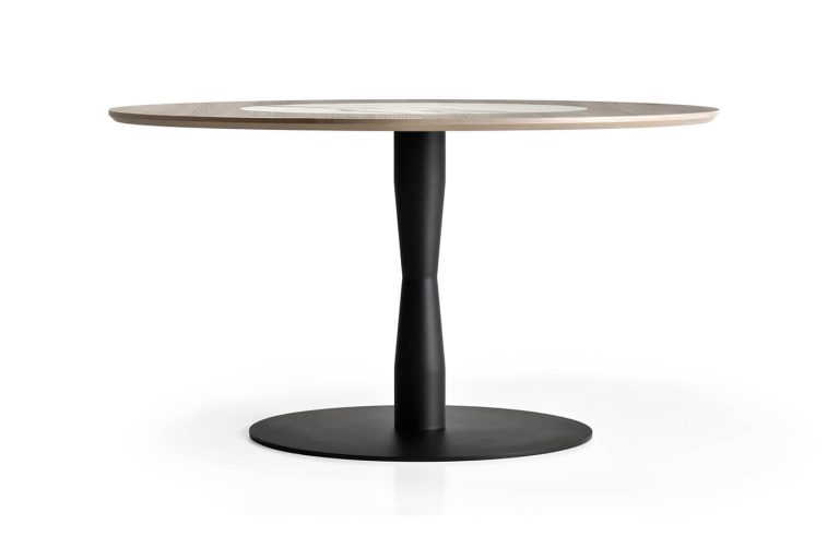 Aristo round dining table by De-code - Alarus Interiors